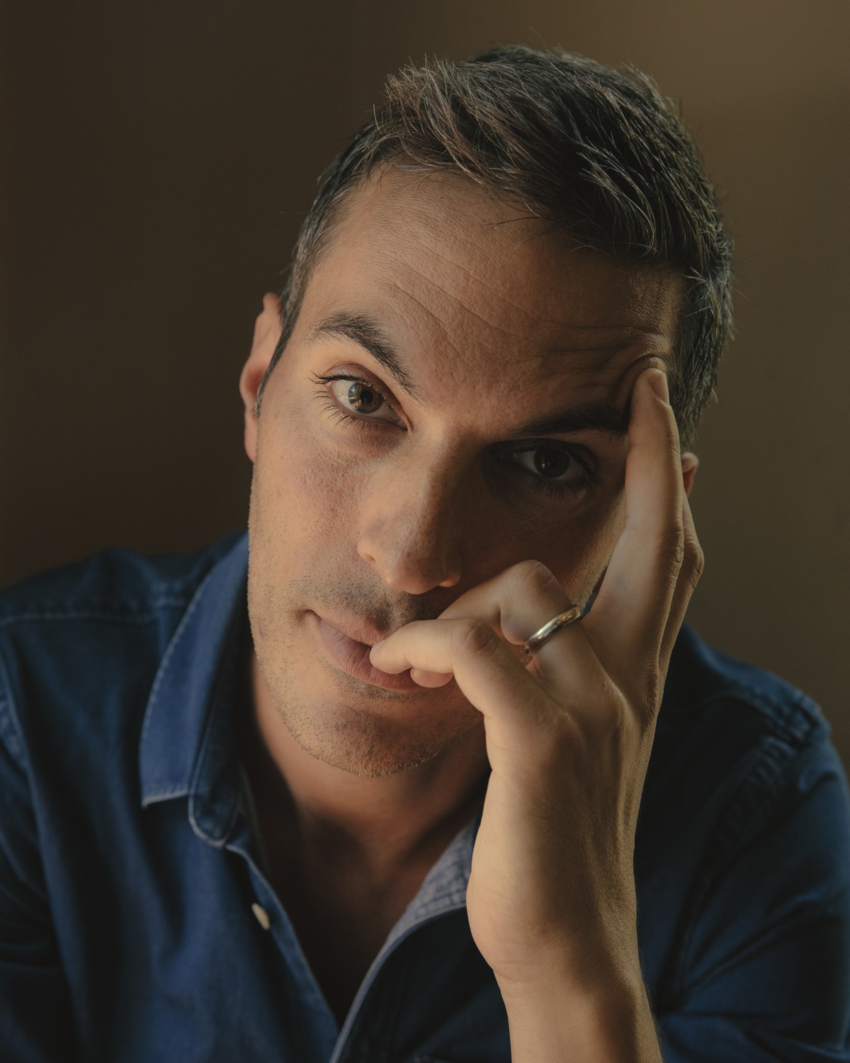 Ricky Rhodes photographed NPR Host Ari Shapiro - AH NEWS